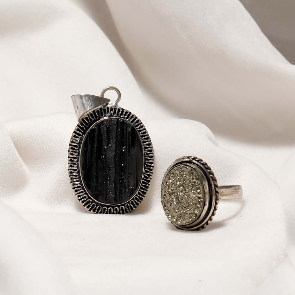 Gems Of Prosperity ( Pyrite Geode ring & Black Tourmaline Pendant (Wit – nuskhebyparas