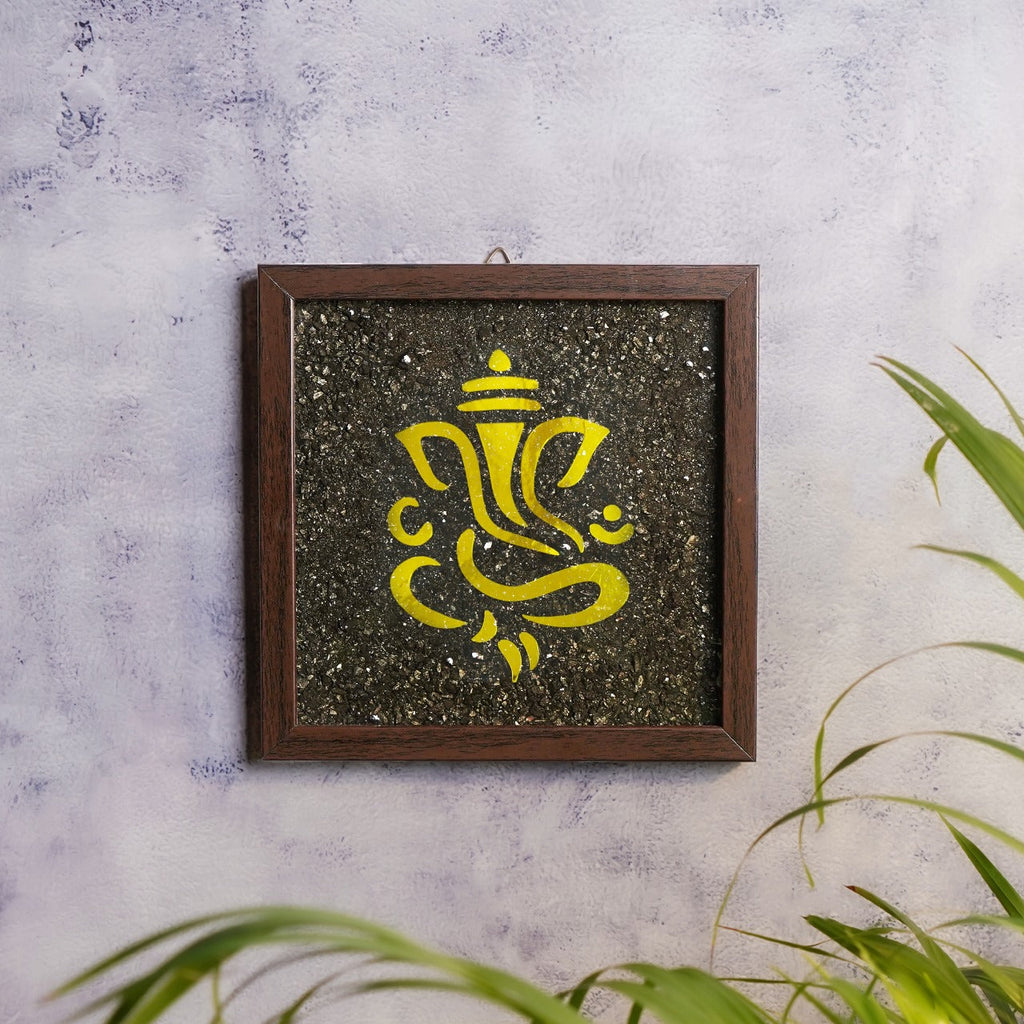 Ganesha Pyrite Plate (Complimentary wooden frame) – nuskhebyparas